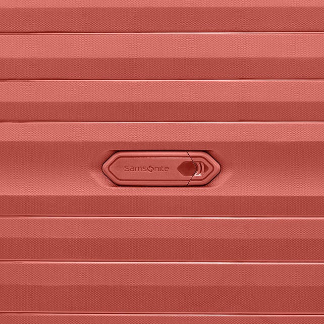 Spinner 68/25 Exp In Coral | Octolite Neo
